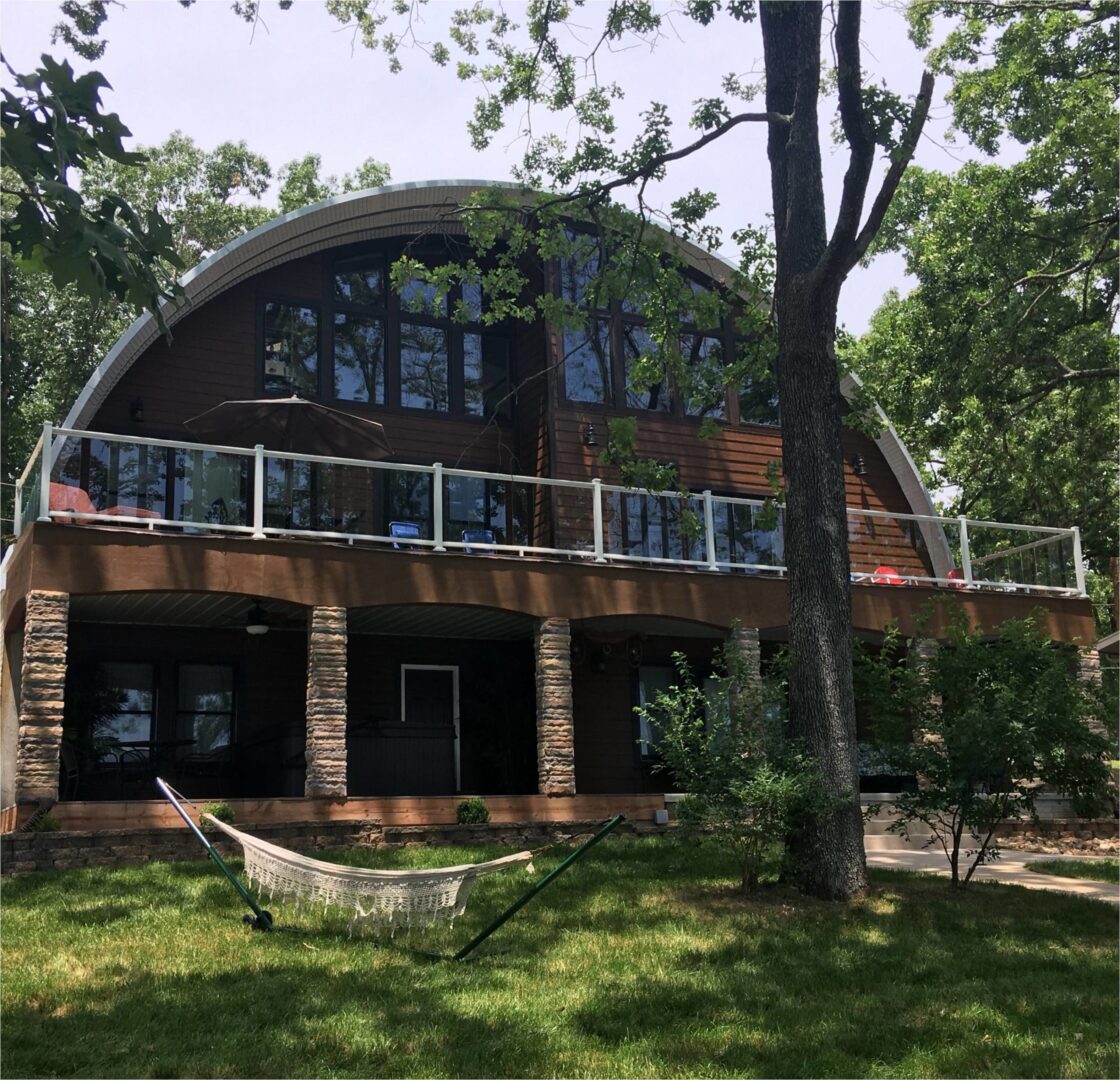 Why This Couple Chose a Quonset for Their Prefabricated Lake House